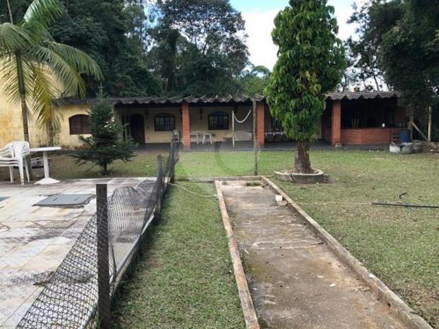 Casa térrea com 3 quartos à venda em Olho d&apos água SP