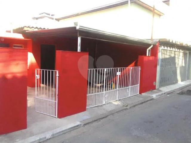 Casa térrea com 3 quartos à venda em Limão SP