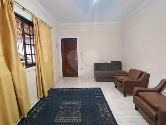 Casa térrea com 3 quartos à venda em Mirim SP