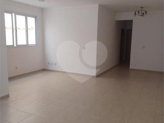 Casa térrea com 3 quartos à venda em Ponta da praia SP