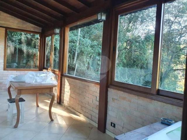Casa térrea com 3 quartos à venda em Roseira SP
