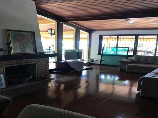 Casa térrea com 3 quartos à venda em Roseira SP