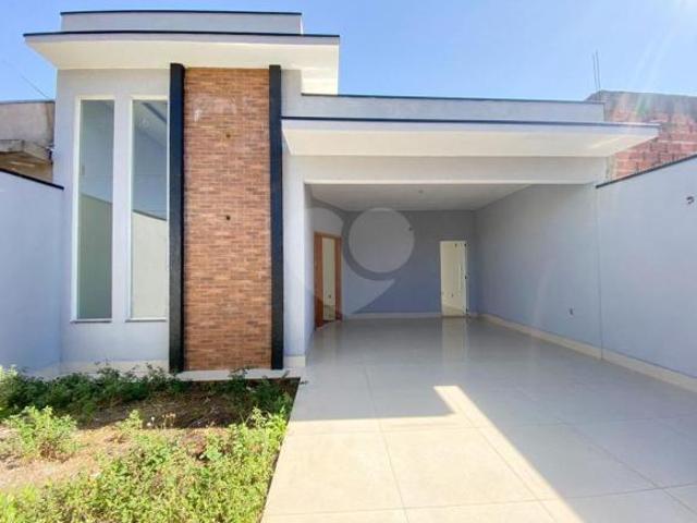 Casa térrea com 3 quartos à venda em Residencial Interlagos SP
