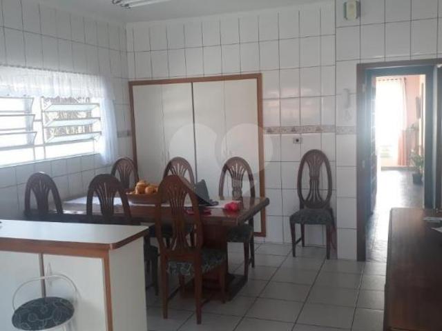 Casa térrea com 3 quartos à venda em Tremembé SP