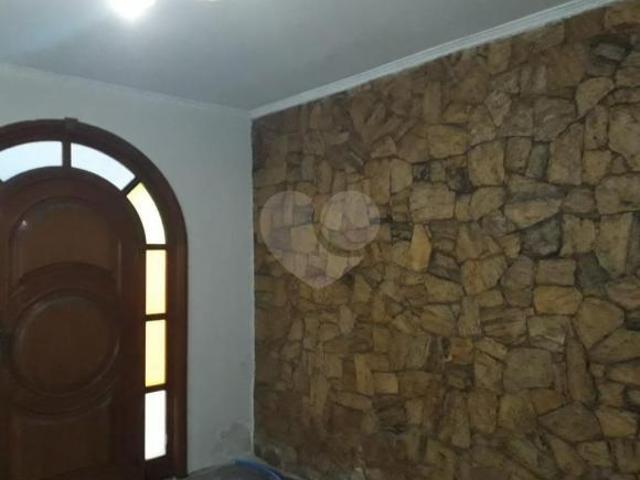 Casa térrea com 3 quartos à venda em Vila antonieta SP