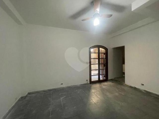 Casa térrea com 3 quartos à venda em Vila bandeirantes SP