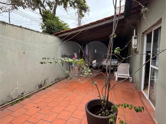 Casa térrea com 3 quartos à venda em Vila Baruel SP