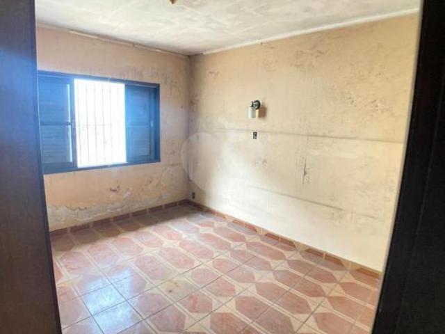 Casa térrea com 3 quartos à venda em Vila das mercês SP