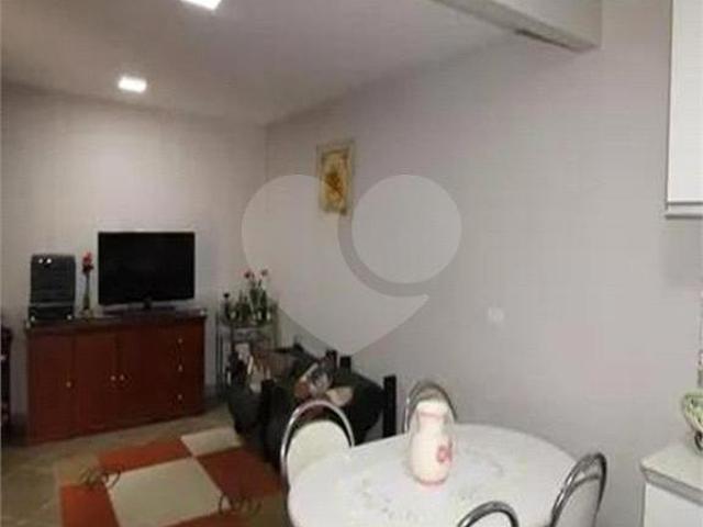Casa térrea com 3 quartos à venda em Vila dionisia SP