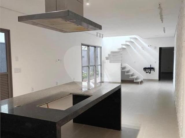 Casa térrea com 3 quartos à venda em Vila ema SP