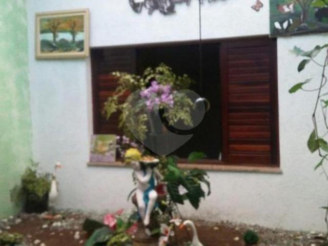Casa térrea com 3 quartos à venda em Vila galvão SP