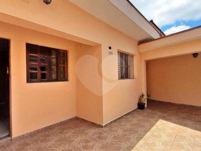 Casa térrea com 3 quartos à venda em Vila gustavo SP