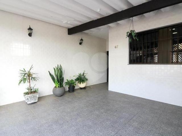 Casa térrea com 3 quartos à venda em Vila isolina mazzei SP