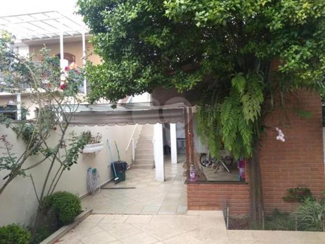 Casa térrea com 3 quartos à venda em Vila mazzei SP