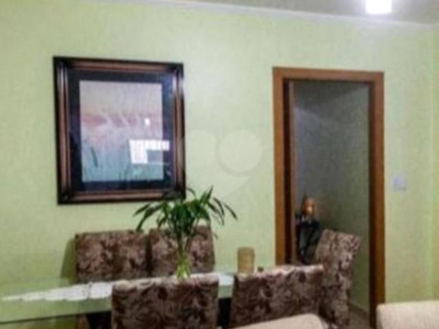 Casa térrea com 3 quartos à venda em Vila mazzei SP