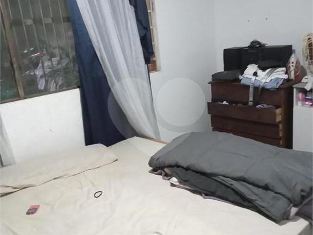 Casa térrea com 3 quartos à venda em Vila nova galvão SP