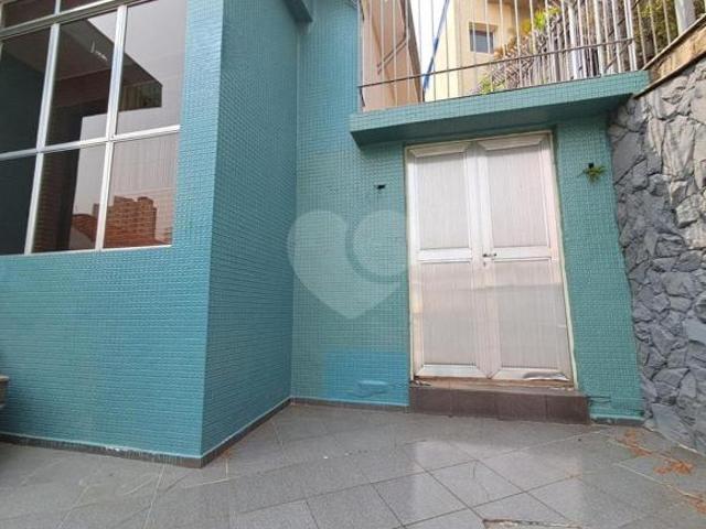 Casa térrea com 3 quartos à venda em Vila paiva SP