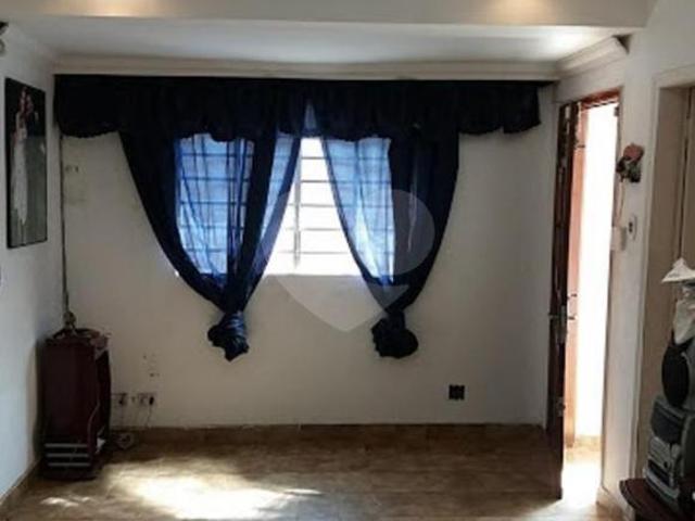 Casa térrea com 3 quartos à venda em Vila penteado SP