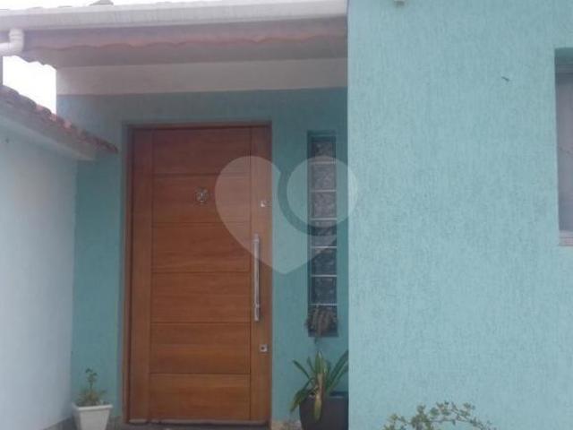 Casa térrea com 3 quartos à venda em Vila romero SP