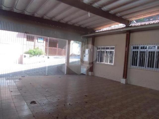 Casa térrea com 3 quartos à venda em Vila santos SP