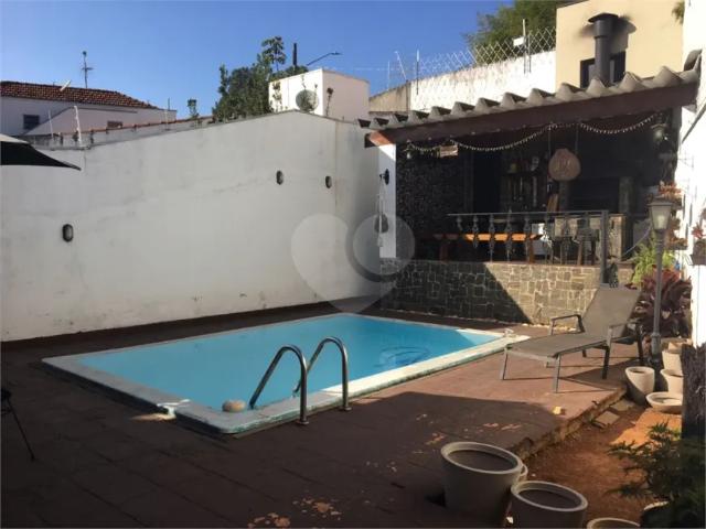 Casa térrea com 3 quartos à venda ou para locação em Lapa SP