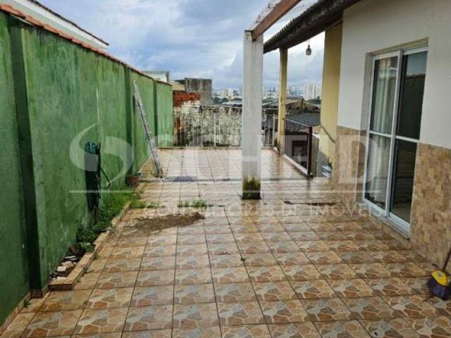 Casa térrea com 3 quartos à venda próximo a Avenida Rio Bonito!