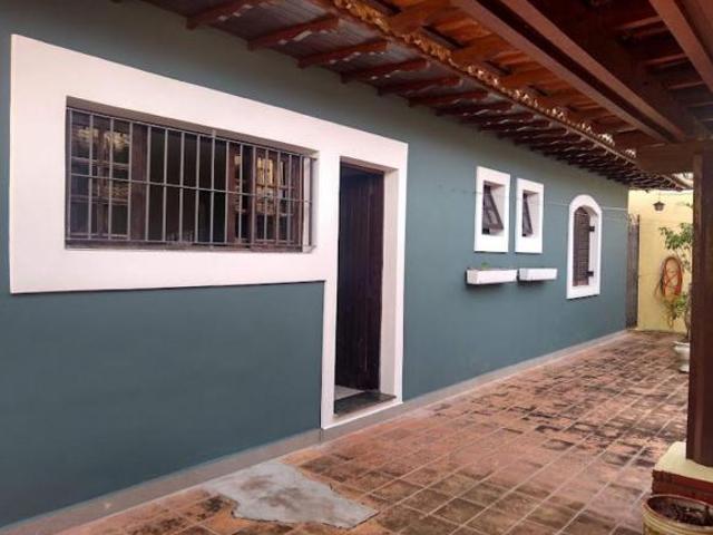 Casa TERREA com 3 quartos e 336 m² à venda em Vila São Francisco