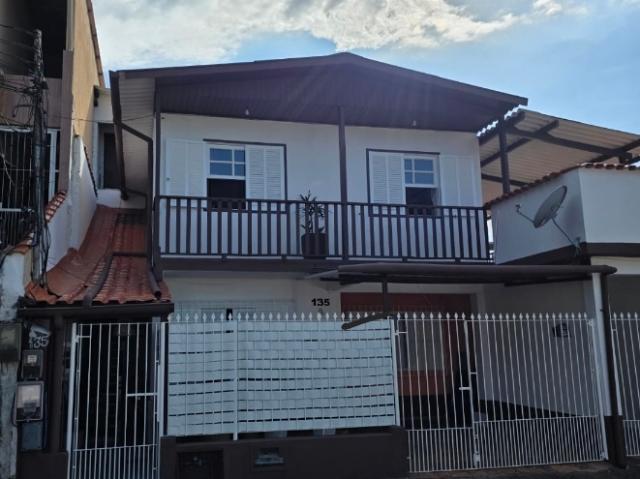 Casa Térrea com 3 quartos em Jacuacanga em Angra dos Reis RJ