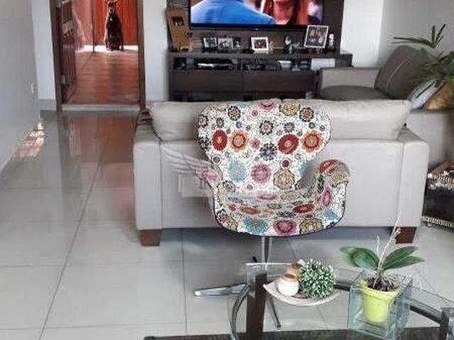 Casa Térrea com 3 Quartos para Comprar, 198m² Vila Palmares, Santo André/SP
