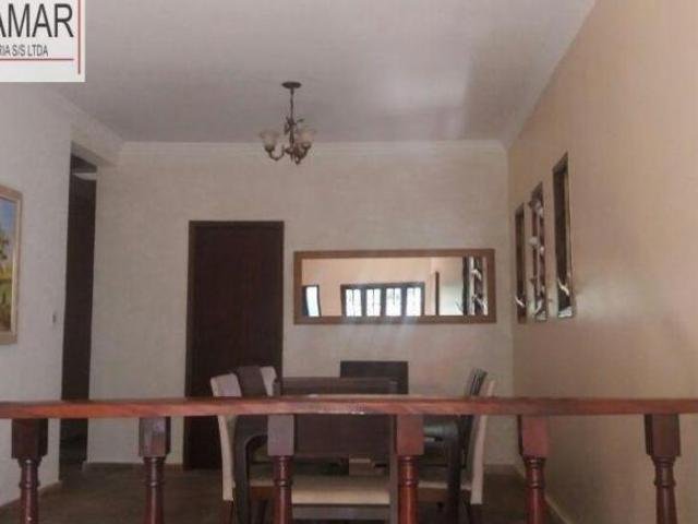 Casa térrea com 3 quartos proximo ao Estádio!