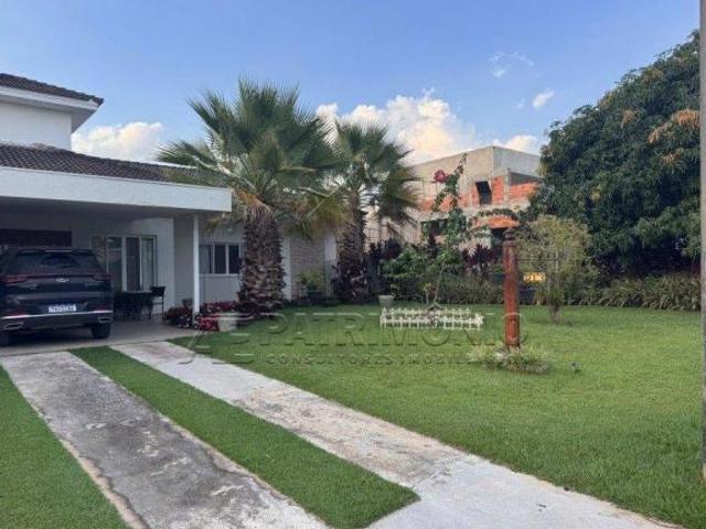 CASA TERREA COM 3 QUARTOS SENDO 1 SUITE VIVENDAS DO LAGO II