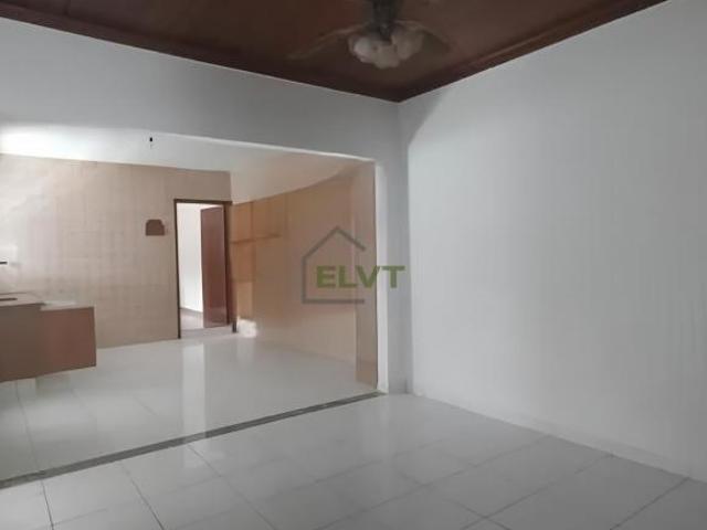 Casa Térrea com 3 Quartos 1 Suíte e 5 Vagas à Venda no Santo Antônio