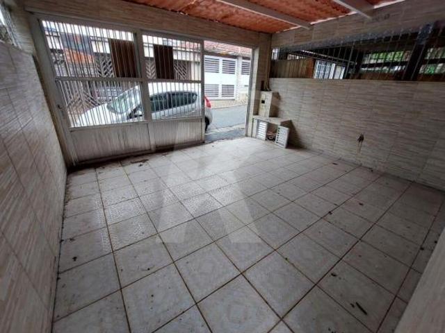 Casa Térrea com 3 Quartos 1 suíte e 2 Vagas, Confira !
