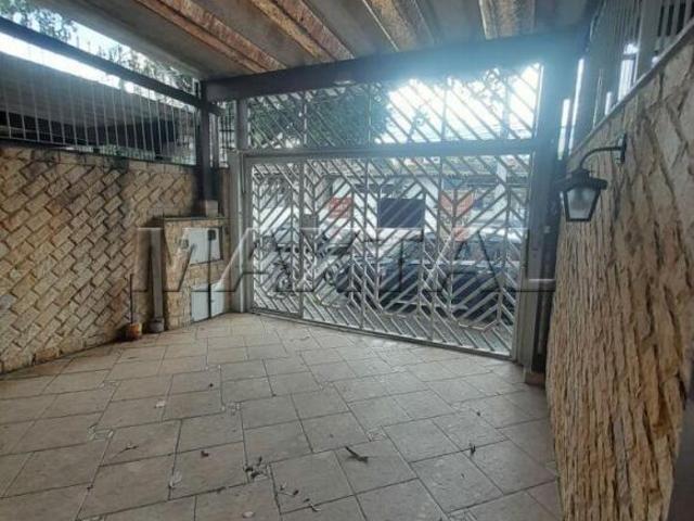 Casa térrea com 3 quartos, 2 suítes, sala ampla e 2 vagas de garagem no bairro Jardim São Paulo