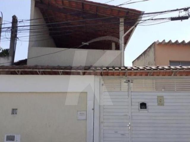 Casa Térrea com 3 suítes, 5 vagas