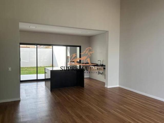 Casa térrea com 3 suítes à venda com 197m² Granja Olga II Sorocaba/SP