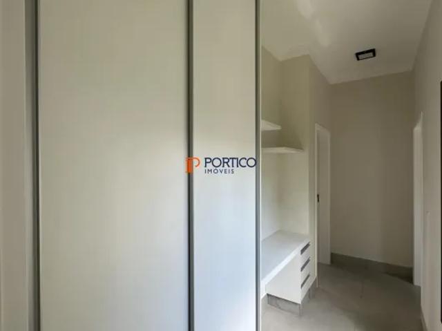 Casa térrea com 3 suítes à venda no Royal Garden Paulínia!
