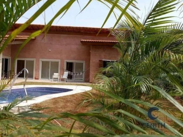CASA TÉRREA com 3 suítes, gourmet, sustentável, piscina, churrasqueira!
