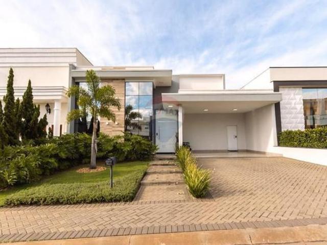 Casa terrea com 3 suites e sala mega ampla à venda por R$ 1.840.000 Dona Lucilla Indaiatuba/SP