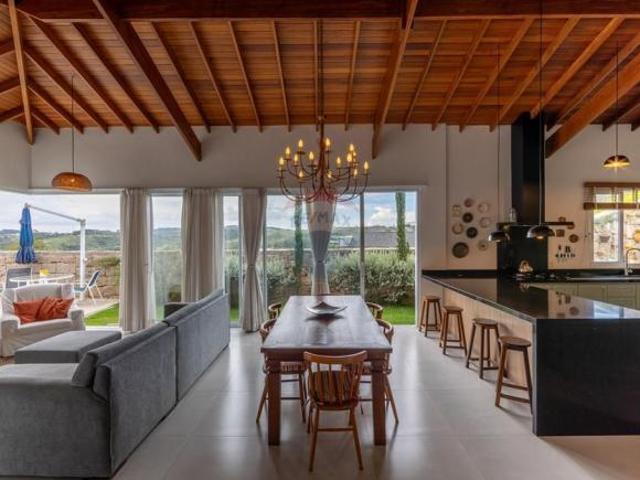 Casa térrea com 3 suites no Condomínio Campo de Toscana em Vinhedo, SP