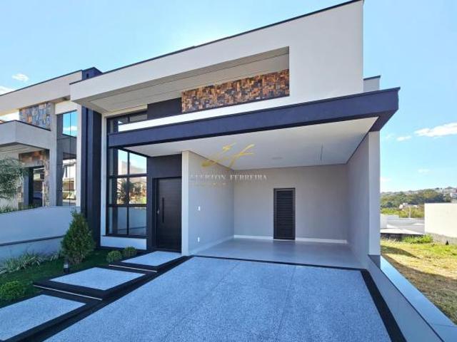 Casa Térrea com 3 Suítes, sendo 1 Master com Closet, Piscina em Indaiatuba