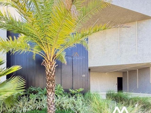 Casa térrea, com 3 suítes Quinta do golfe Jardins