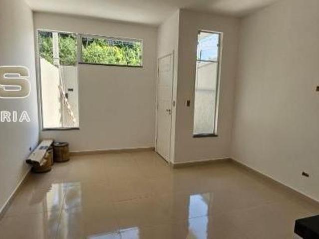Casa térrea com 02 dormitórios no Jardim Imperial em Atibaia