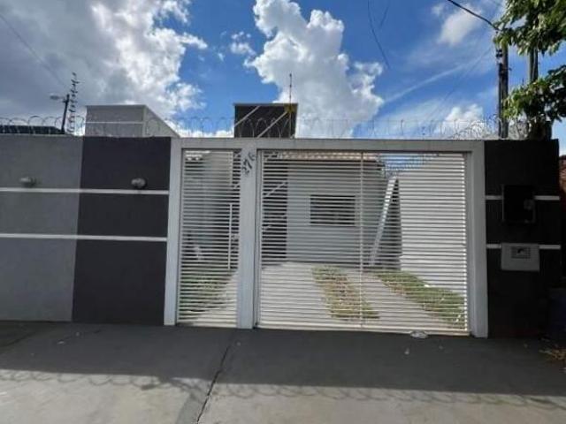Casa Térrea com 02 Quartos à Venda no Bairro Pioneiros