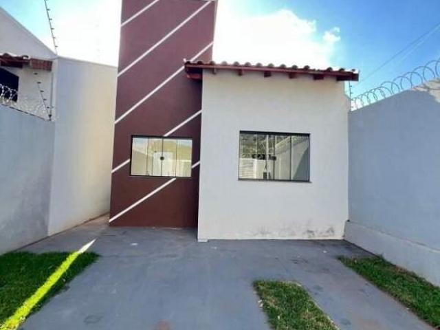 Casa Térrea com 02 Quartos à Venda no Bairro Pioneiros