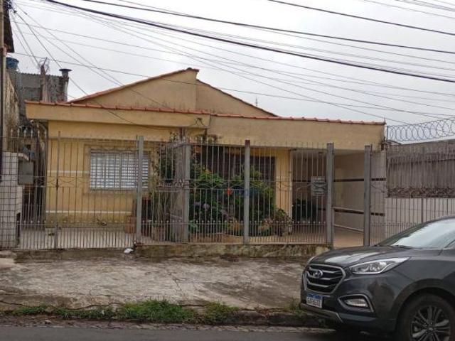 Casa Térrea com 03 dormitórios 01 suíte Jd. São Francisco ao lado do Bradesco Vl. Barros + Edí