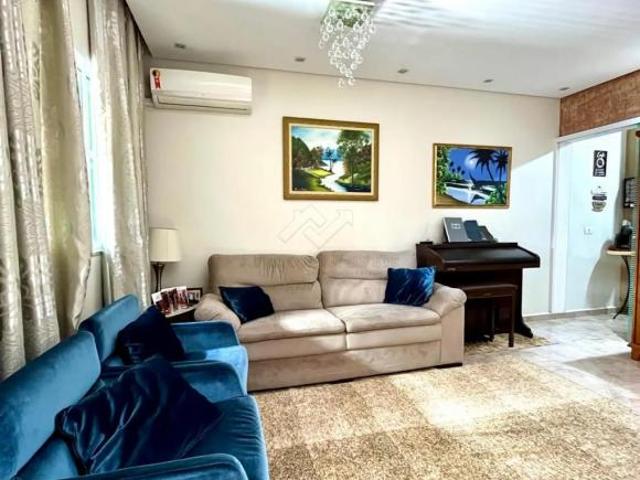 Casa térrea com 03 dormitórios à venda, 106 m² na Vila Clarice Santo André/SP