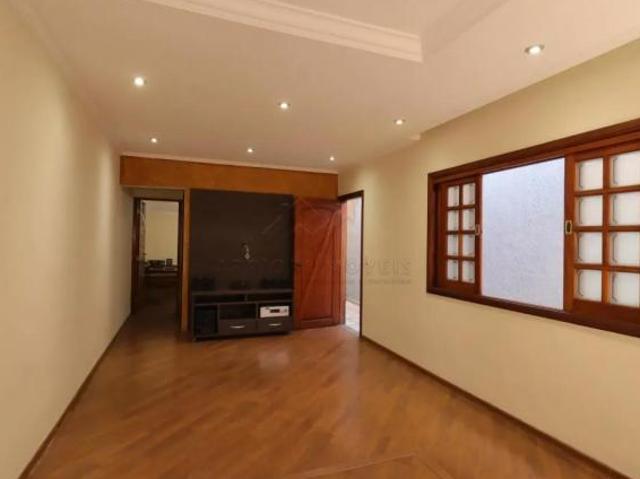 Casa térrea com 03 dormitórios à venda, 147m² na Vila Camilópolis Santo André/SP
