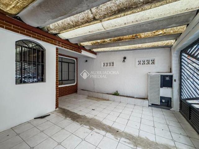 CASA TÉRREA COM 03 DORMITÓRIOS SENDO 01 COM SUÍTE COM 2 VAGAS DE GARAGEM Jasrdim Do Mar