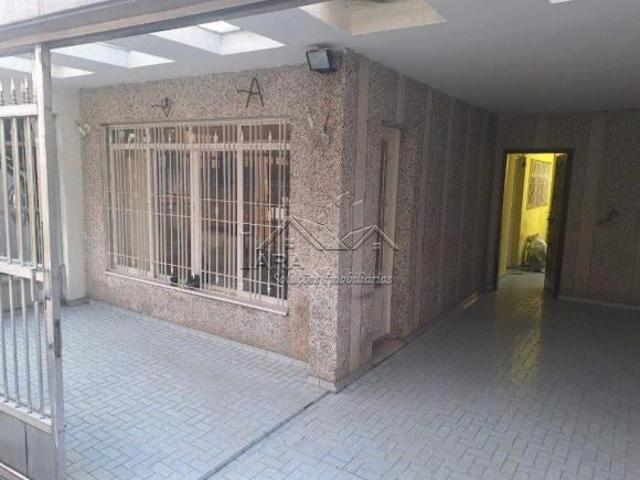 CASA TERREA COM 03 QUARTOS E 02 VAGAS A VENDA NA PENHA